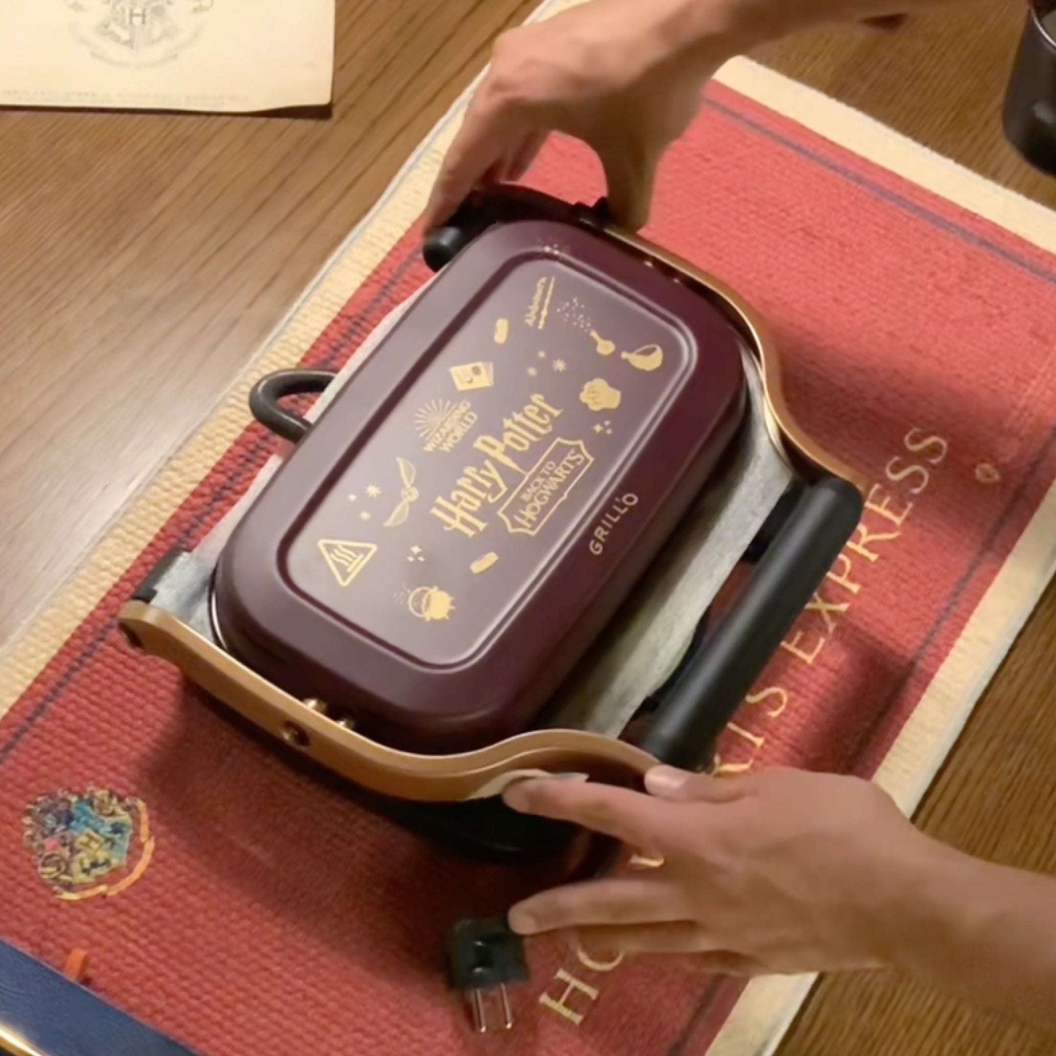 Harry Potter Waffle Makinesi – Shop Grillo